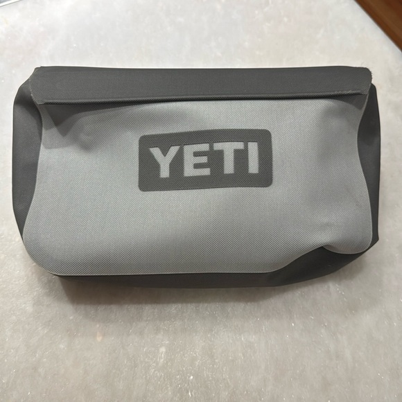 Yeti | Other | New Yeti Sidekick I Think Thats What Its Callednever ...